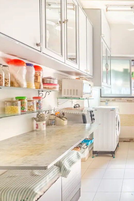 Authentic Mumbai: Home-Cooked Meal with a Local Host | The Abroad Guide